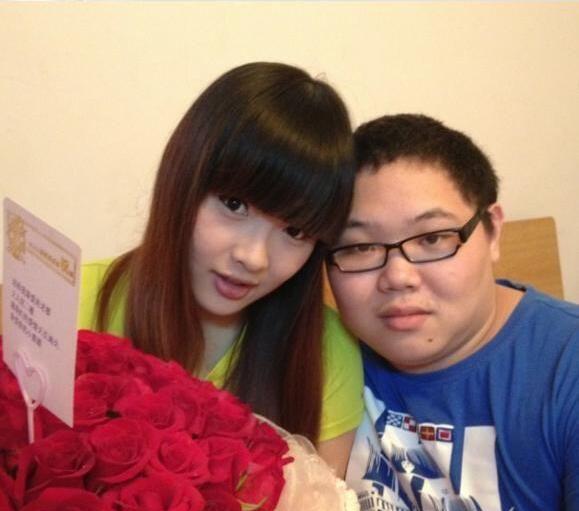 PDD和沈灵敏要结婚了 UU小号送祝福并解释“UU一血PDD...”|沈灵敏|结婚|龙_新浪新闻