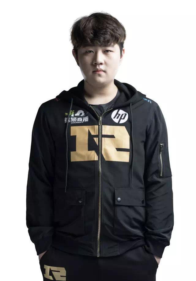 RNG发布Y4离队公告：离开是为了更好的相遇|离队|皇族|俱乐部_新浪新闻