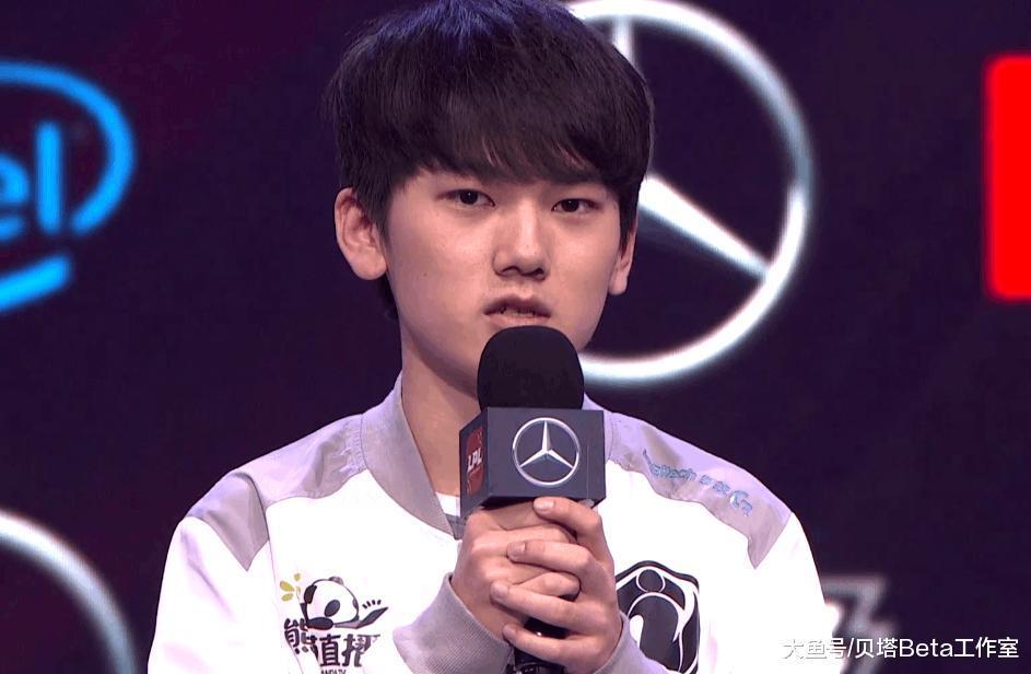 GIF: 从UZI韦鲁斯和JKL霞的博弈来看, UZI这波操作有多细节!|韦鲁斯|博弈|细节_新浪新闻