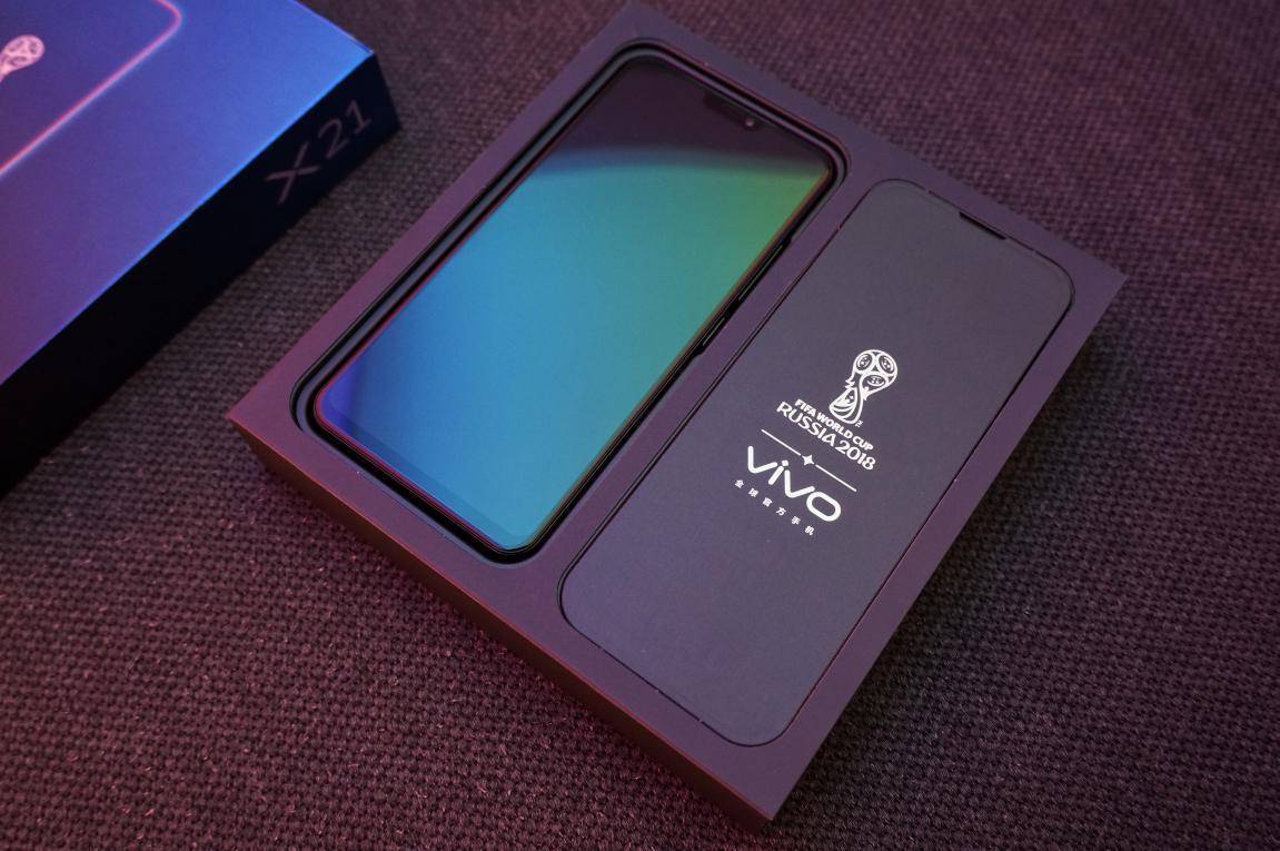 比iPhoneX解锁体验更佳的安卓旗舰——vivo X21屏幕指纹版