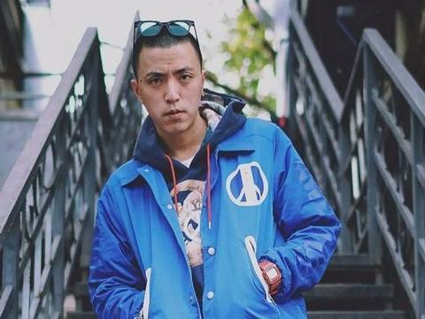 jonyj果断退赛令人不解? 粉丝表示支持, 这样的你就很酷|豆芽|退赛|粉丝_新浪新闻