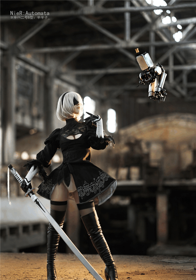 女神级还原! 《尼尔机械纪元》二B小姐姐的COSPLAY欣赏