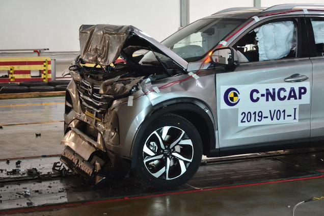 广汽传祺GS5 C-NCAP正面碰撞完成 多图解析试验结果怎么样？-新浪汽车