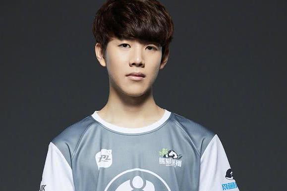 TheShy最擅长的英雄, 再一次被加强了! 网友: 没有人能打败他了|总决赛|选手|战队_新浪新闻