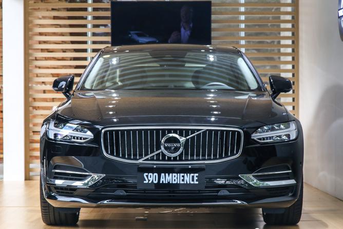 沃尔沃S90 Ambience实拍:副驾都不要了,北欧人这么玩奢华-新浪汽车