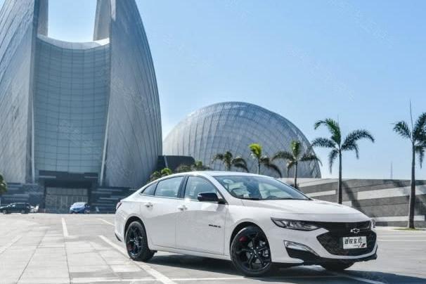 最帅B级车上市，国六2.0T＋9AT，2缸更省油-新浪汽车