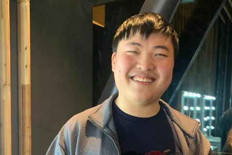 LOL：UZI解说RNG效果爆炸，吐槽两队菜鸡互啄！被截大量表情包|爆炸|菜鸡|表情包_新浪新闻