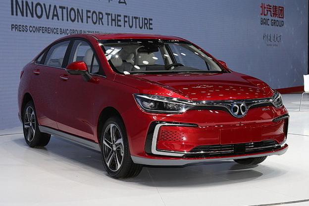 北汽EU5与比亚迪秦EV450，谁才是三电技术之王？-新浪汽车