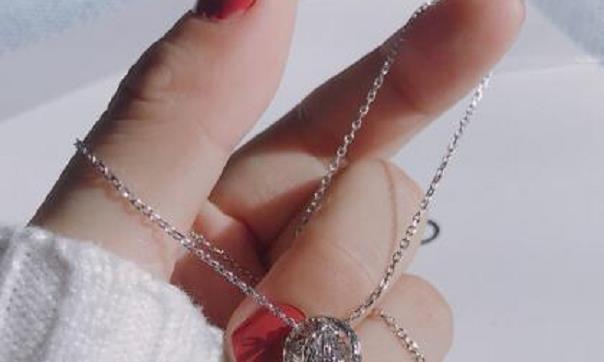 银首饰，“s925”和“s999”有什么区别？行家说出答案，别买错了|银首饰|银饰|行家_新浪新闻