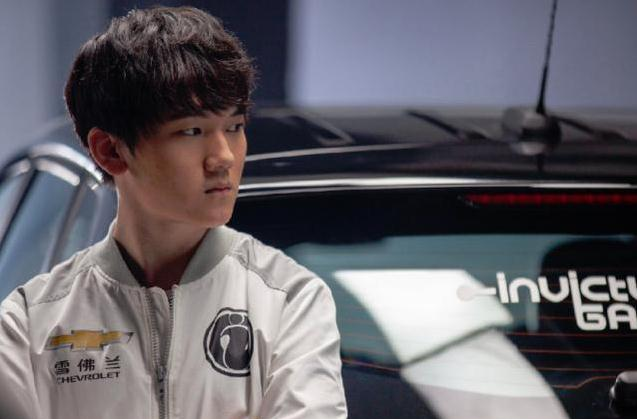 IG八强语音公布，解说狂吹宁王失误被打脸，PDD惨遭公开处刑