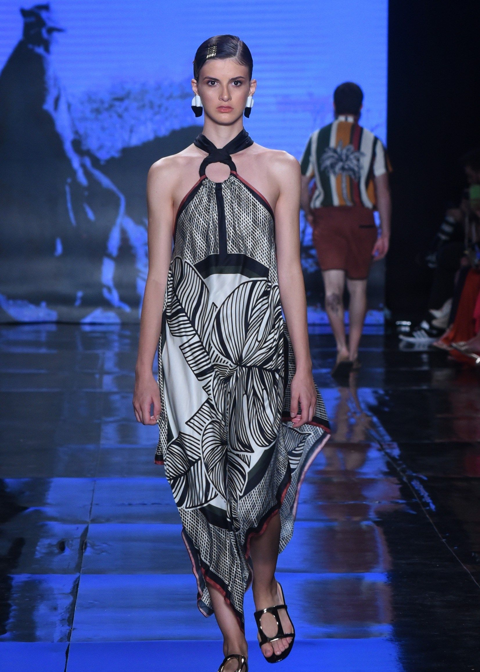 Agua de Coco 2020春夏内衣泳装发布会︱火辣身材与浓郁巴西风情|风情|超模|度假_新浪新闻