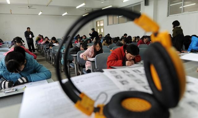 分析：四六级考试（CET）与国家英语能力等级考试（NETS）