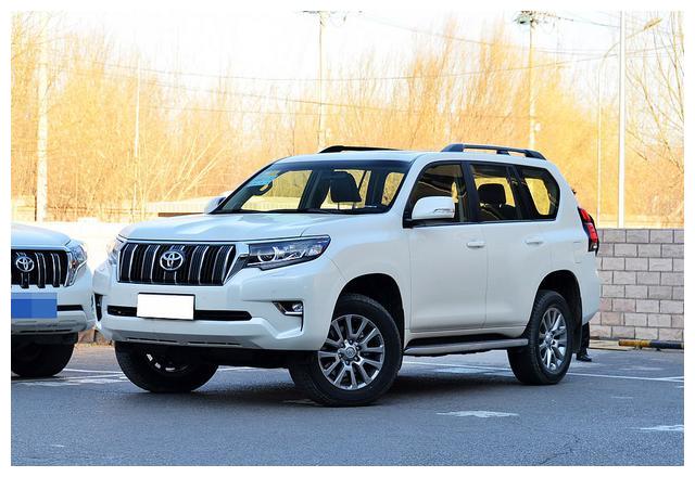 丰田这台SUV真霸道，3.5L+6AT、配四驱，开十年都不用换车