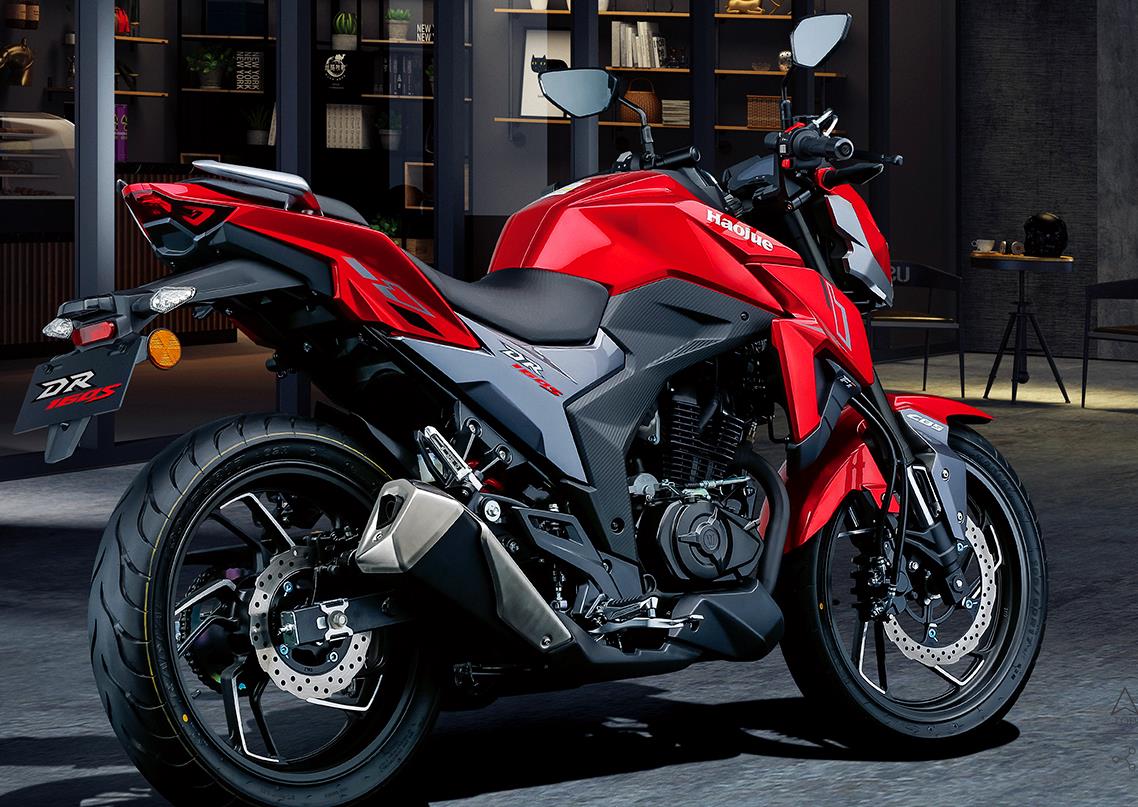 豪爵DR150对比飞致150，万元级性价比车，一款偏配置一款偏性能