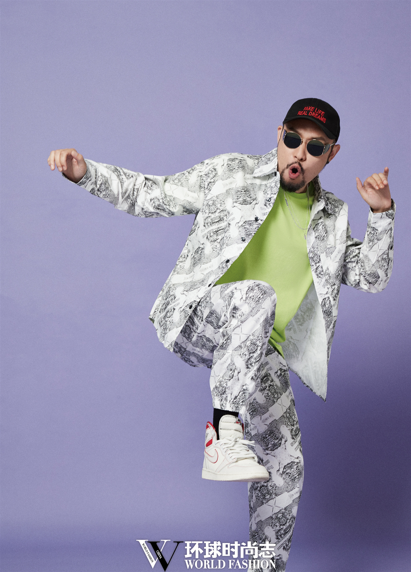 MCHotDog热狗最新杂志大展时尚表现力.废欲清.巡演年底引人期待|热狗|巡演|表现力_新浪新闻