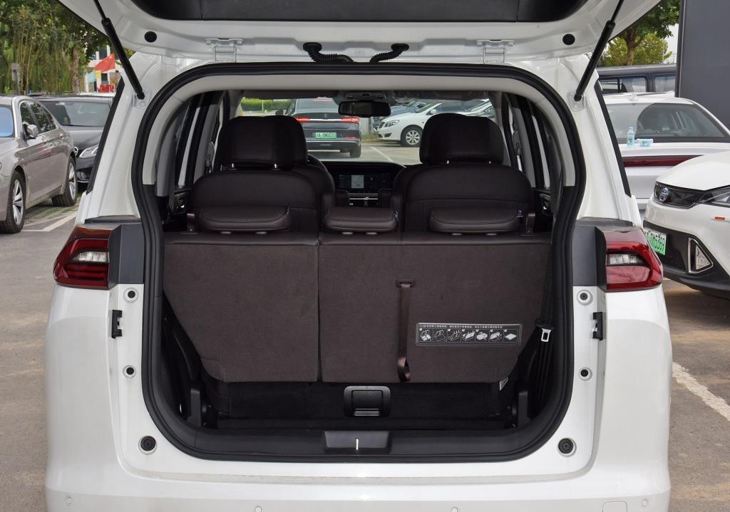 15万级全家出游利器广汽传祺GM6