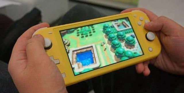 Switch Lite给我的感觉，像是回到了曾经手握PSP的时代|掌机|游戏|怪物猎人_新浪新闻