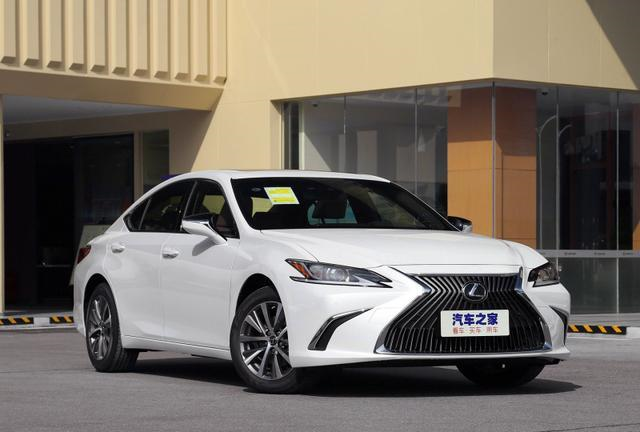 雷克萨斯ES200和沃尔沃S90用车成本如何？这篇文章来给你答案！