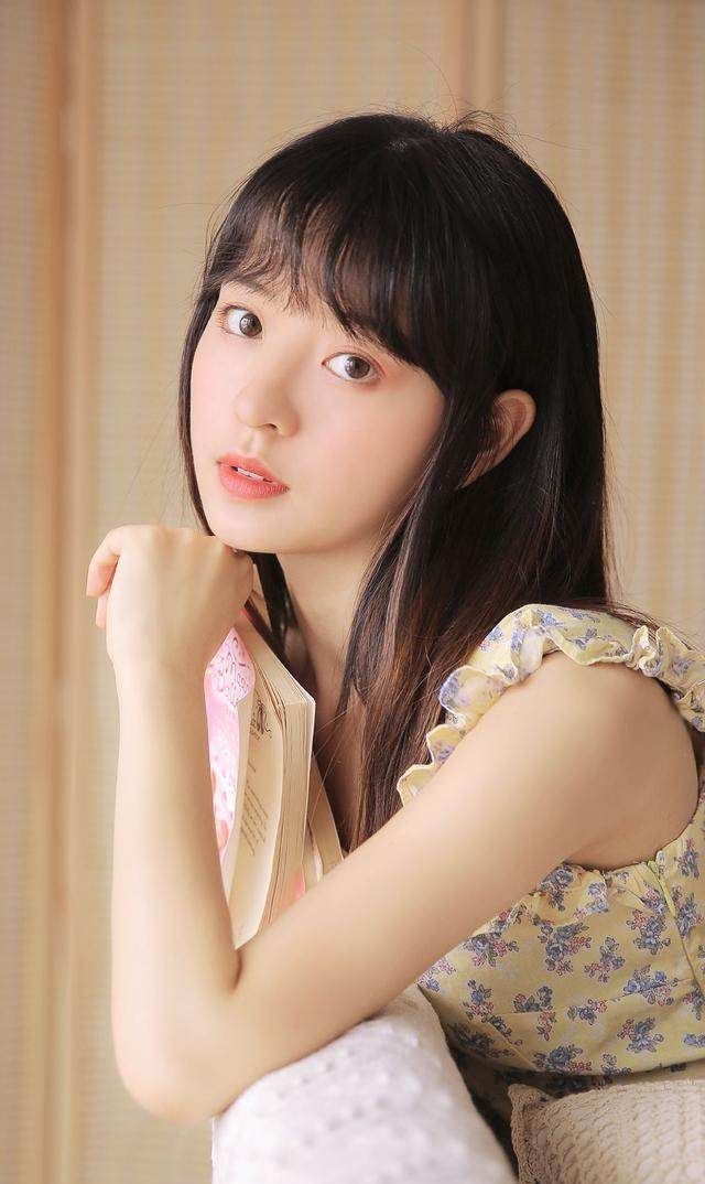 【超好看】骚淫妹情侣自拍性爱视频和我小学生夜花夫插穴乱去哪美大屁超粉嫩