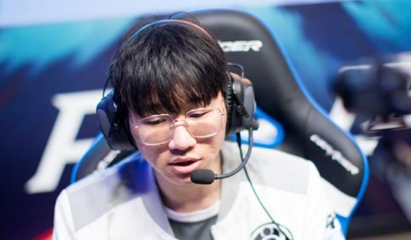 LOL：Duke首发上场，IG洲际赛选择双上单