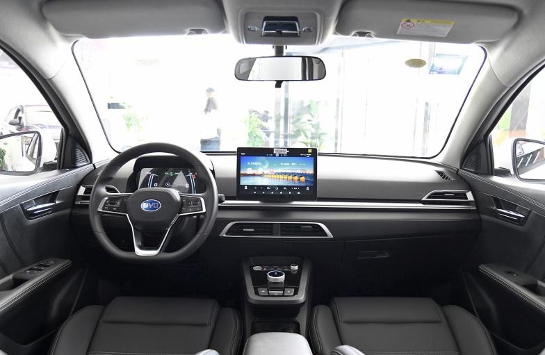 比亚迪e2对比北汽EC5，谁才是10-12万纯电SUV中“最能打的”？