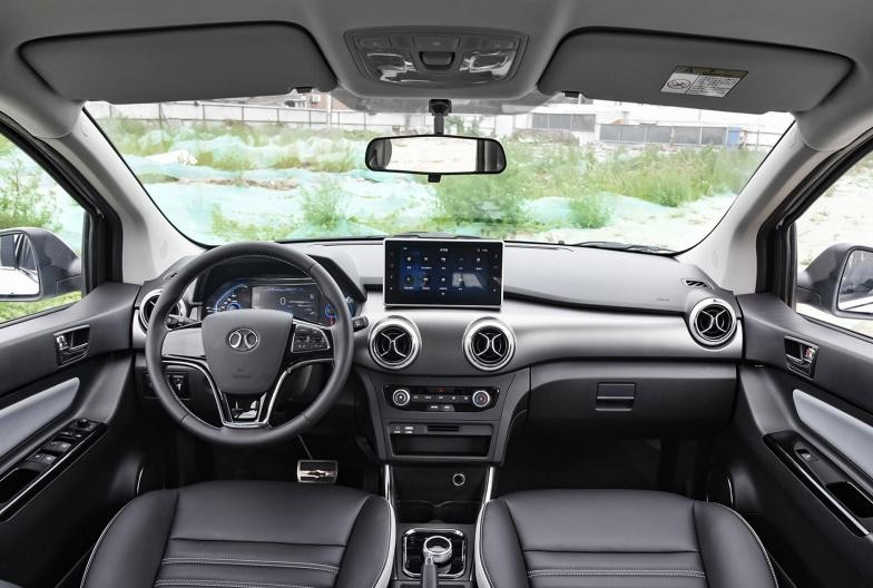 比亚迪e2对比北汽EC5，谁才是10-12万纯电SUV中“最能打的”？