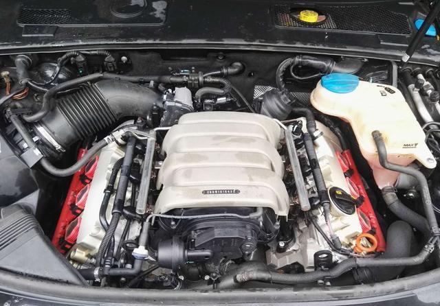 2.4V6奥迪A6L全方位漏油维修，还车主发动机机舱一片干净
