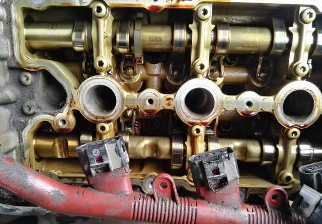 2.4V6奥迪A6L全方位漏油维修，还车主发动机机舱一片干净