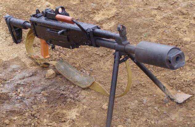 「铁与焰」防弹衣有用？俄罗斯50自动步枪，恐怖的消音反器材