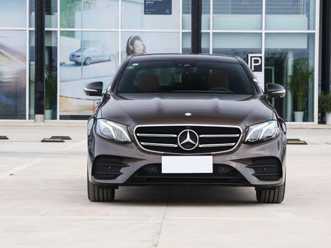 奔驰 E300 2017款 2.0T运动型 水晶棕色你心不心动？-新浪汽车