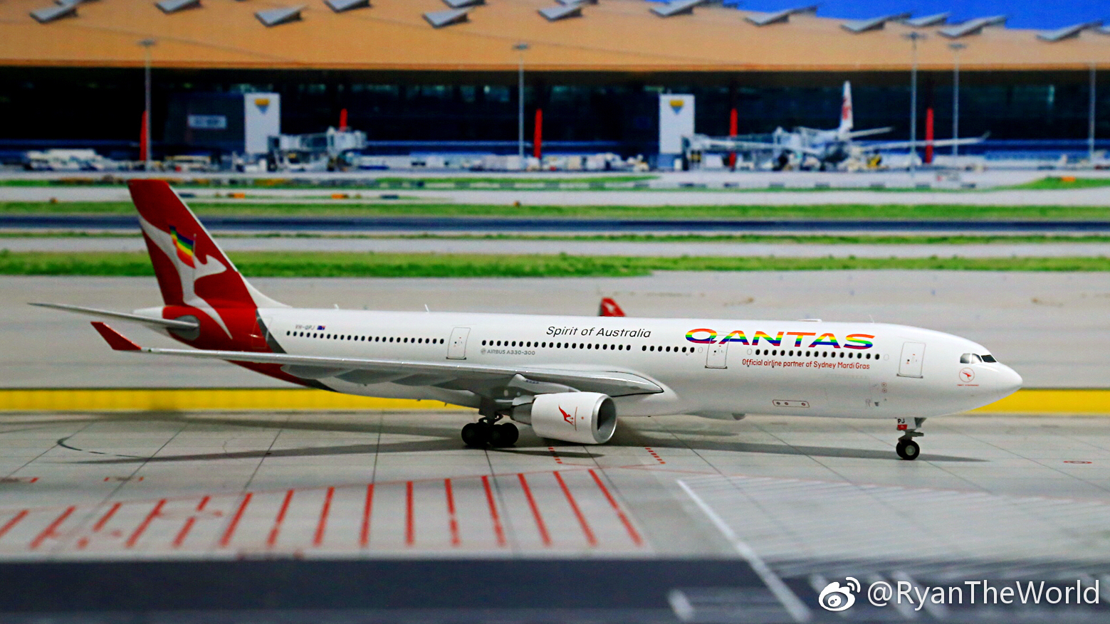 澳大利亚航空（QF）“同志彩虹”特殊喷涂（Rainbow Roo）空客A330-30|喷涂|彩虹|彩虹旗_新浪新闻