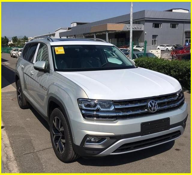 大众途昂7座SUV神车, 车重达2.2吨, 搭2.5T V6