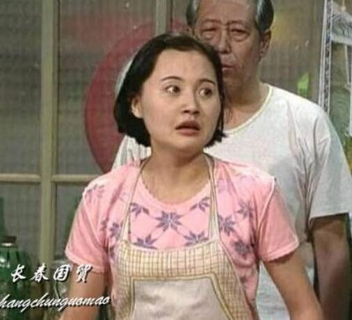 还记得《我爱我家》中的小保姆吗? 如今她变成这样了!