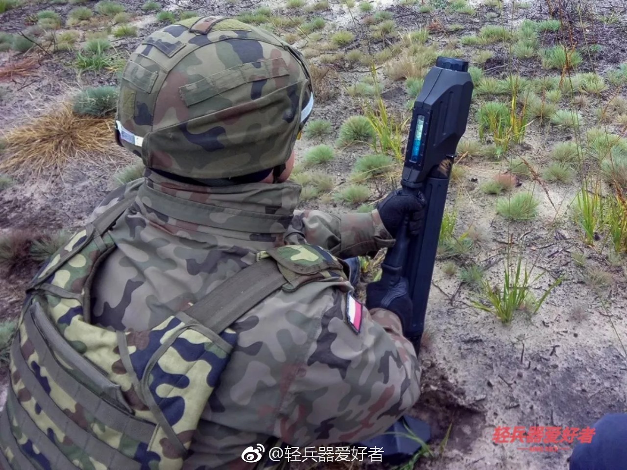 “星河战队”武器被山寨？捷克“安托斯”超轻型迫击炮绝对科幻！|星河战队|迫击炮|武器_新浪新闻