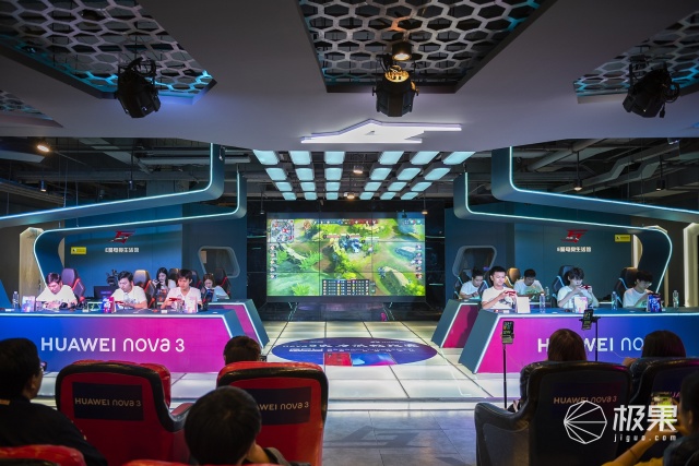 实力派战斗火力全开！nova3领衔eStarPro混战民间大神