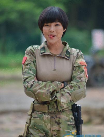 《我是特种兵之火凤凰》所有女演员竟然就这几个是军人 我是特种兵之火凤凰 童苡萱 女演员 新浪新闻