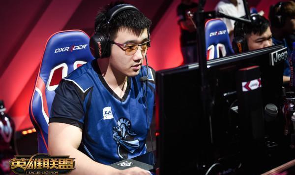 LOL: NB坐拥两大强势AD选手! Doinb羡慕不已, 可惜回不去了|选手|战队|强势_新浪新闻