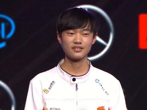 LOL圈内舅舅党爆料，黄金左手knight疑似已离开SNG加入RNG？|舅舅|爆料|去向_新浪新闻