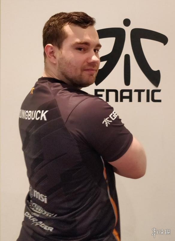 RNG晋级S8八强LPL却被“内涵”泄露团练信息，FNC教练意有所指