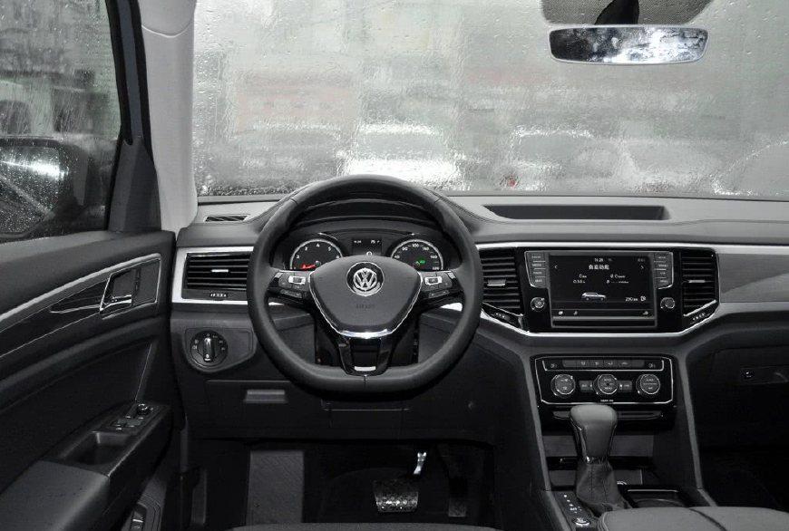 动力最强的大众SUV，尺寸完胜汉兰达，配EA888发动力，30万