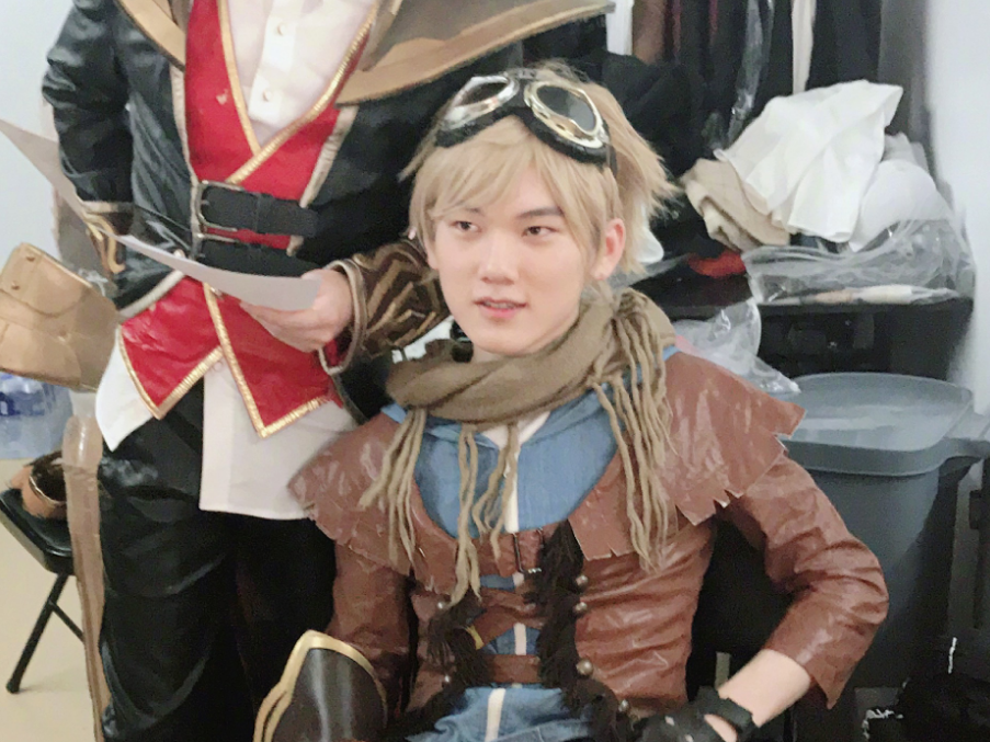 EZ职业选手Cos排行！JKL上榜，Faker最霸气！最丑的果然是他|职业选手|英雄联盟|小伙伴_新浪新闻