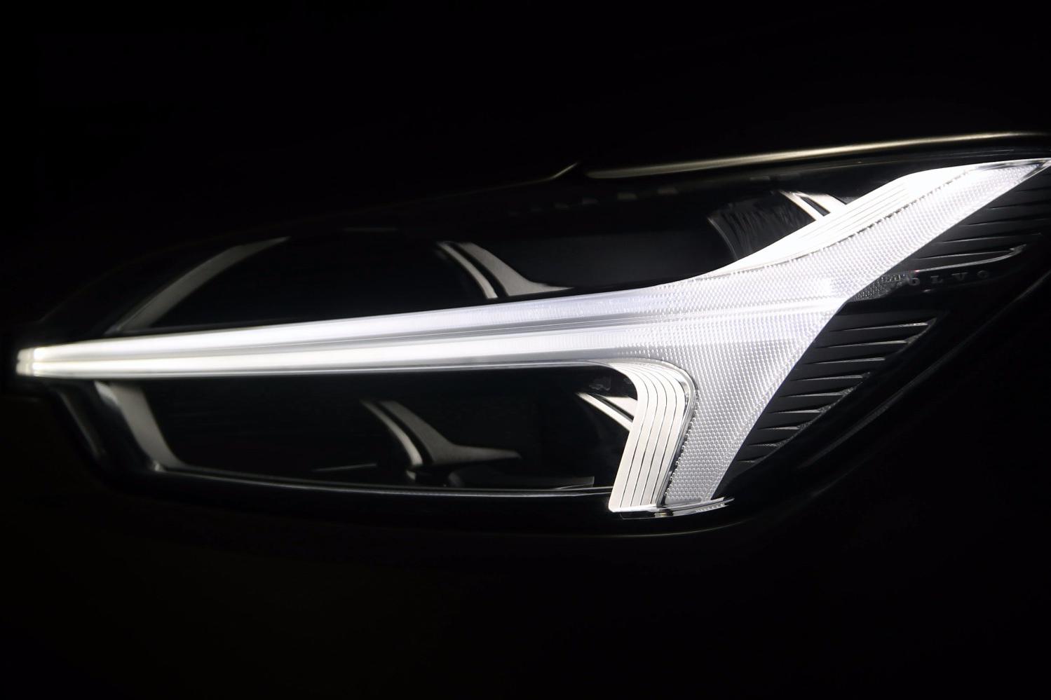 深度体验2019款沃尔沃XC60自动驾驶功能，为它放弃Q5L和GLC|自动驾驶|沃尔沃|辅助功能_新浪新闻