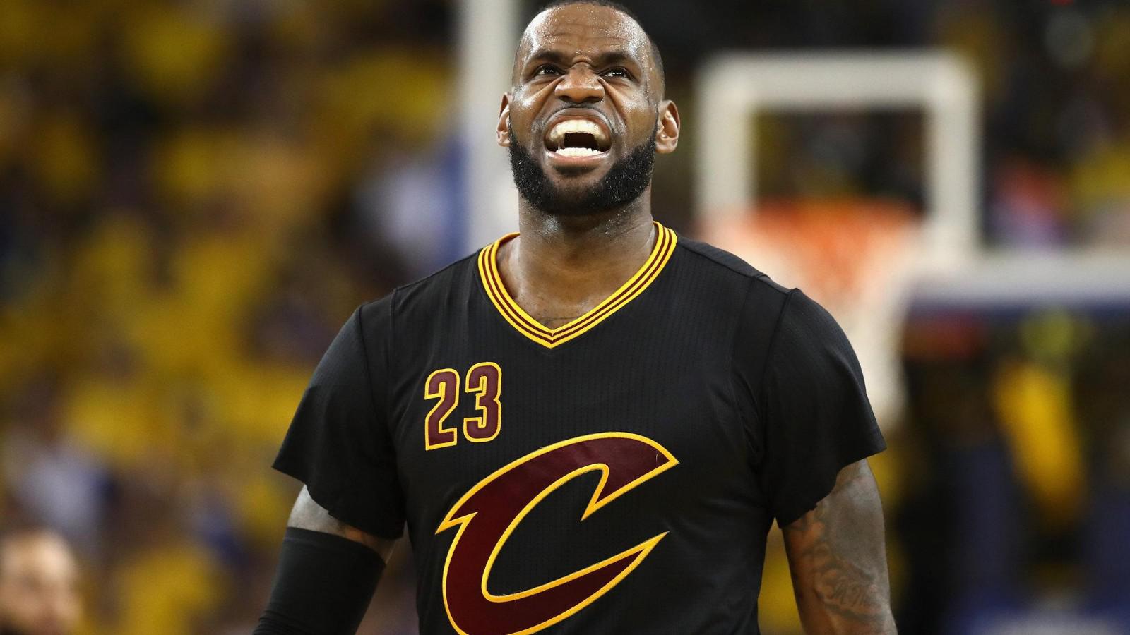 稳nba2017-18赛季总决赛勇士vs骑士g2勒布朗-詹姆斯29分9板13助攻_新浪新闻