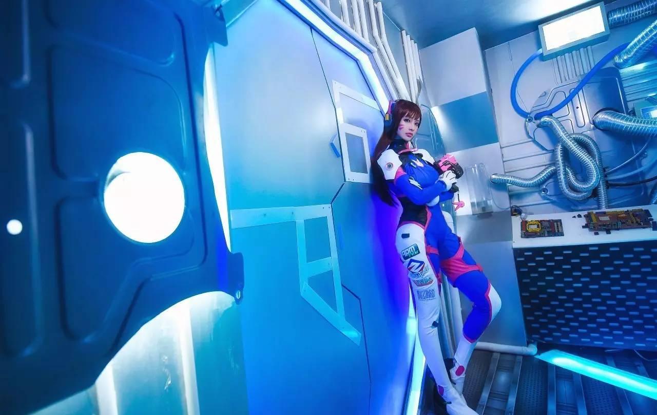 守望先锋cos: 美美哒DVA小姐姐 萌新依旧!|守望先锋|赤月|狂魔_新浪新闻