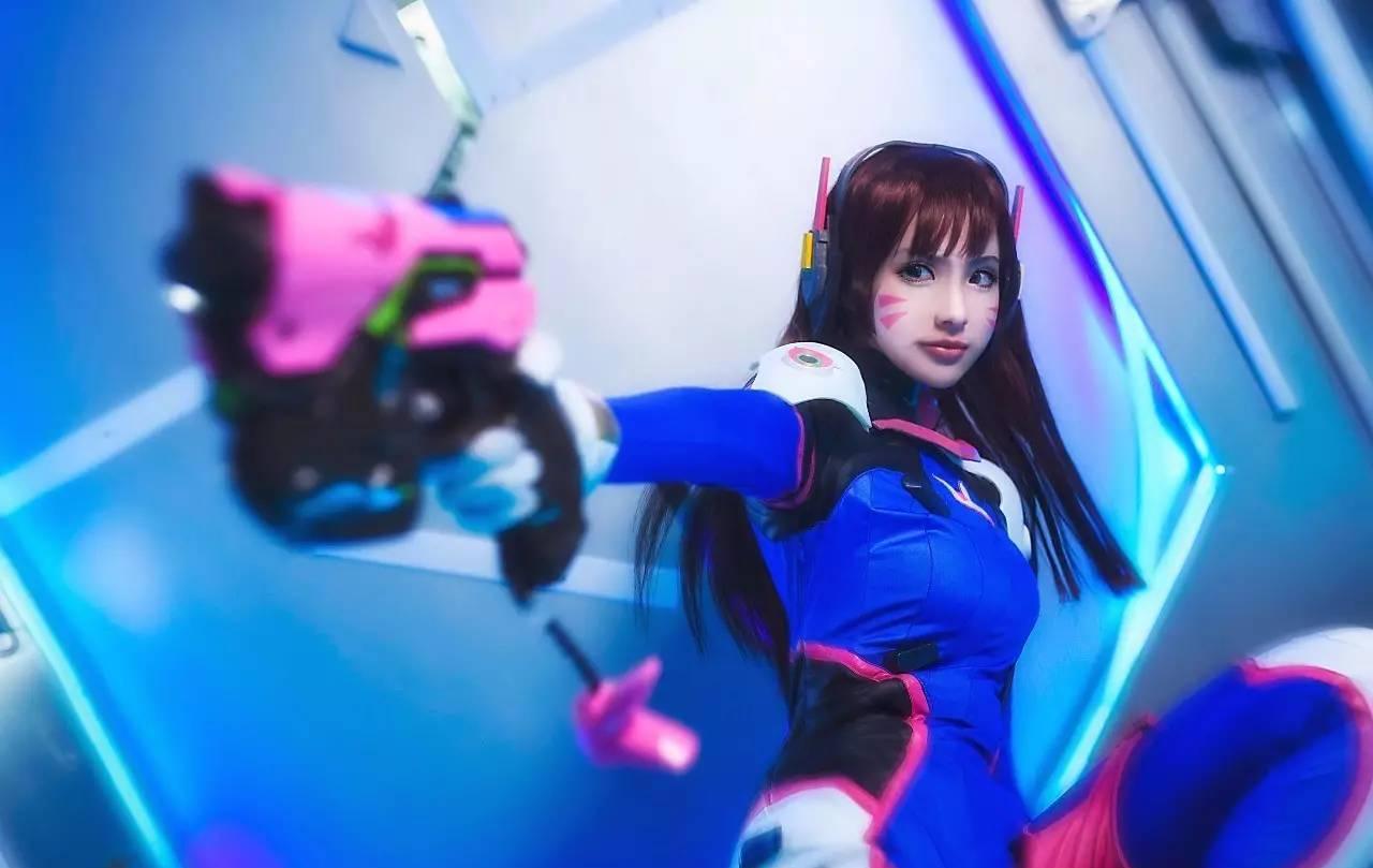 守望先锋cos: 美美哒DVA小姐姐 萌新依旧!|守望先锋|赤月|狂魔_新浪新闻