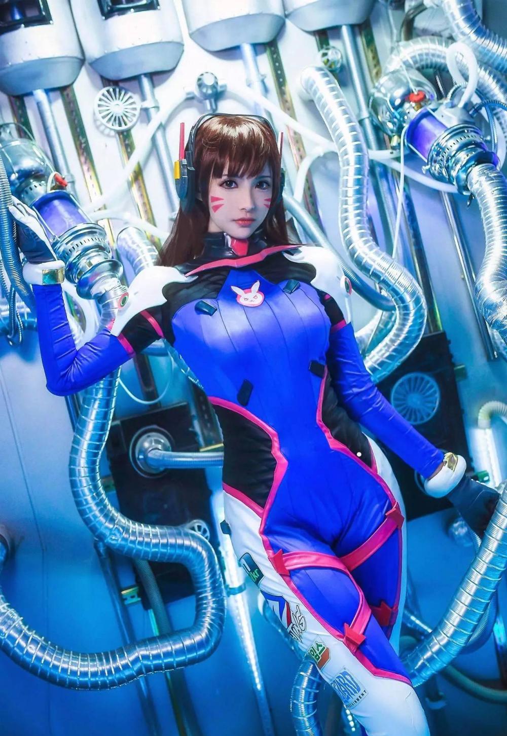 守望先锋cos: 美美哒DVA小姐姐 萌新依旧!|守望先锋|赤月|狂魔_新浪新闻