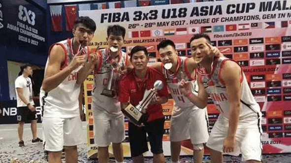 中国首次夺得FIBA冠军！U18亚洲杯男篮17岁新星闪耀亚洲|卡塔尔|亚洲杯|新星_新浪新闻