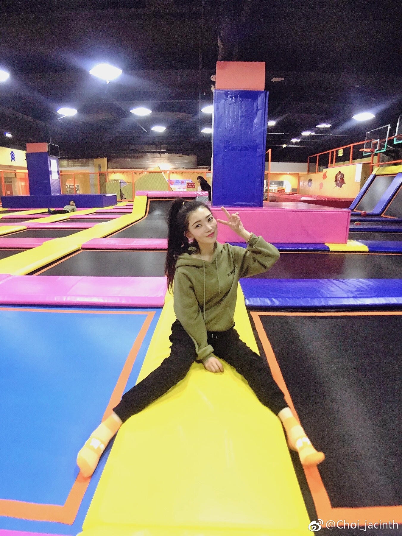 美女校花 四川音乐学院 陈嘉欣 20岁 身高163cm 体重41kg 爱好减肥|四川音乐学院|陈嘉欣|校花_新浪新闻