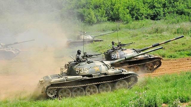 99A坦克跑不过T72？俄也真敢说：解放军指挥官现身说法击碎流言