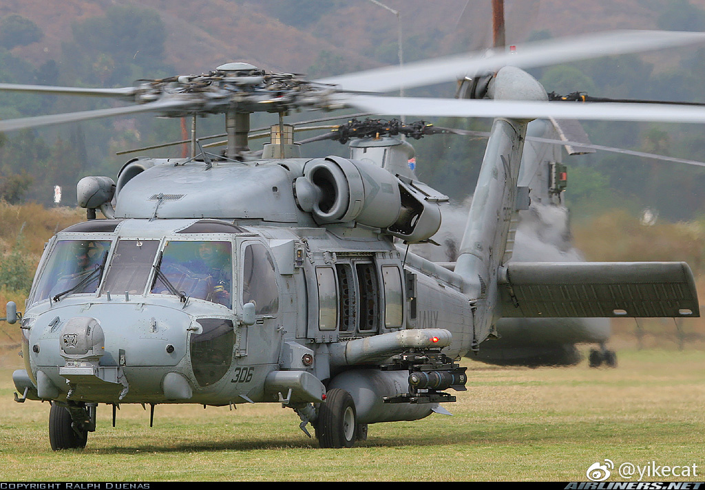 HH-60H Rescue Hawk“救援鹰”|中队|救援|机枪_新浪新闻